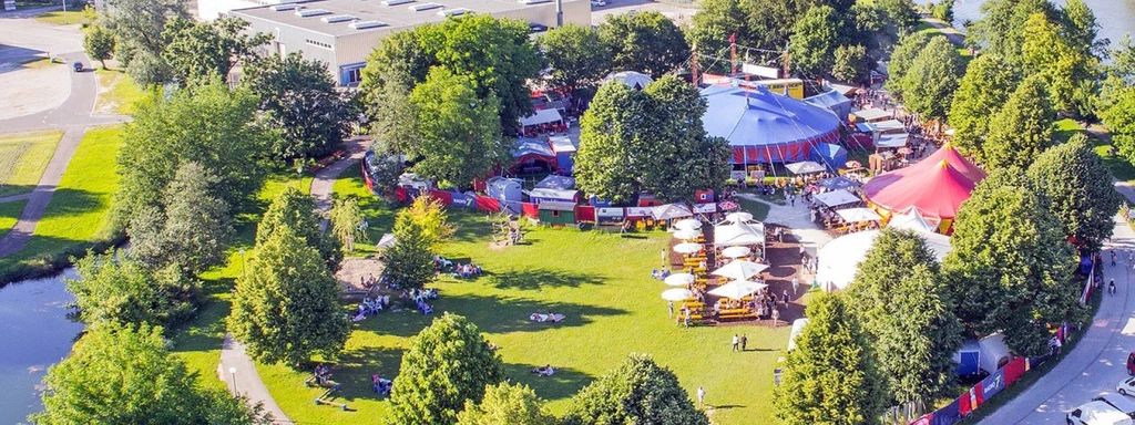 Ulmer Zelt 2025 startet heute: Musik, Biergarten, Flohmarkt und ganz ...