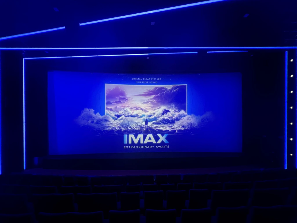 Saal 5 des Neu-Ulmer Dietrich Theaters wird zum IMAX-Kino umgebaut | DONAU 3 FM