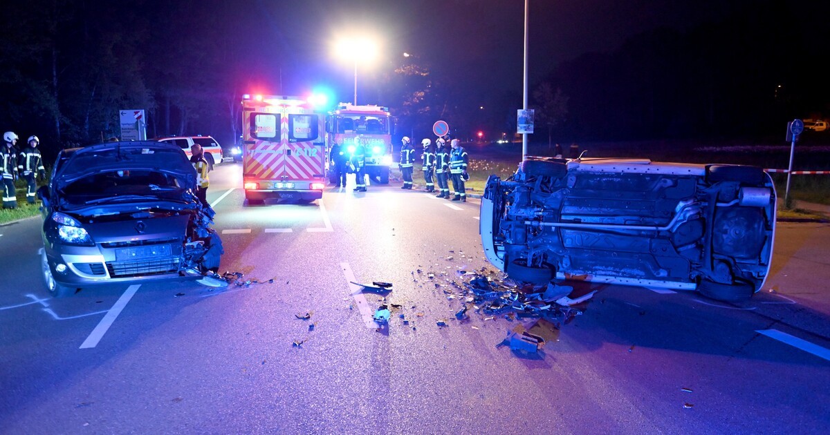 Ulm: Über einhundert Gaffer bei Unfall mit 3 Verletzten